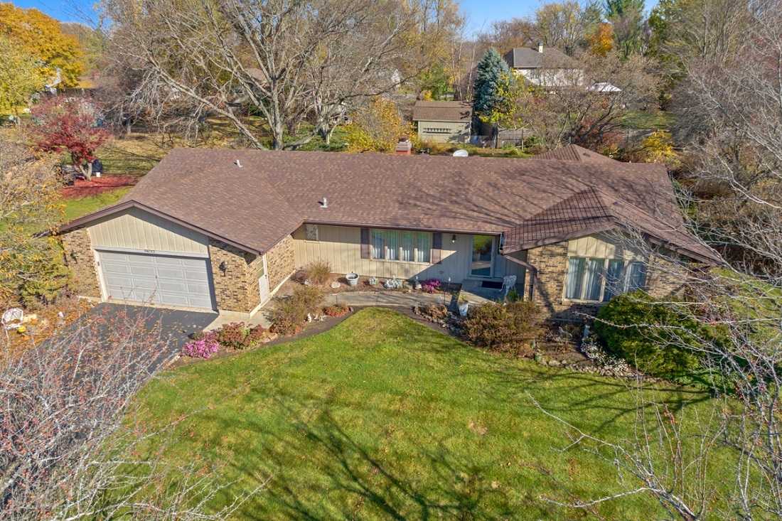 9N783 Tipi Lane, Elgin, IL 60123